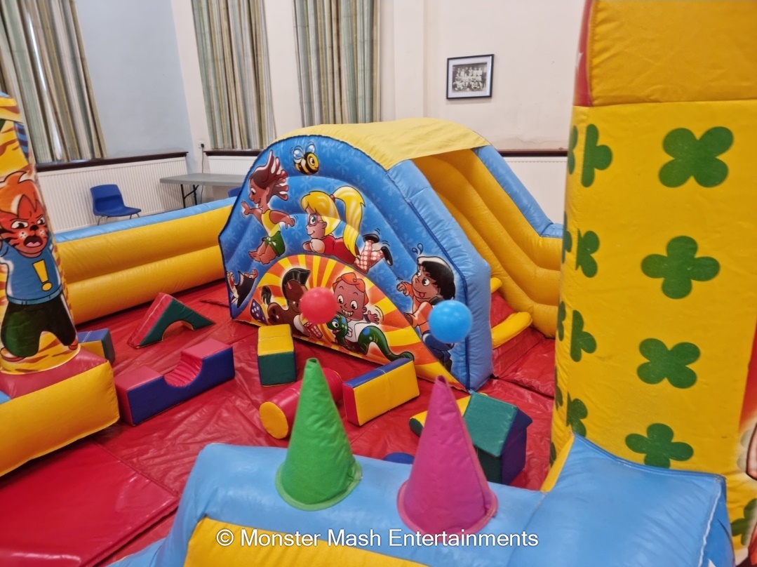 Inflatable Playpark unisex - Bouncy Castle Hire in Doncaster, Rotherham ...